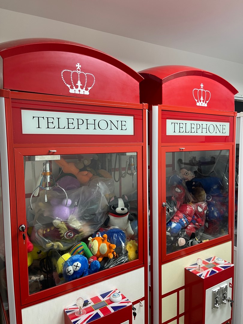 *CHEAP* Claw Machine - red X2 and white X1, Hobbies & Toys, Toys ...