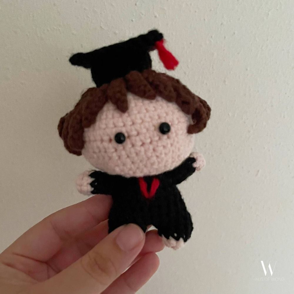 CROCHET GRADUATION DOLLS (Pre-order 1 week), Hobbies & Toys, Stationery ...