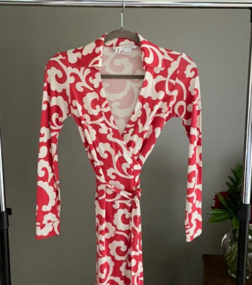 Diane Von Furstenberg red wrap dress long sleeve Vintage, Women's ...