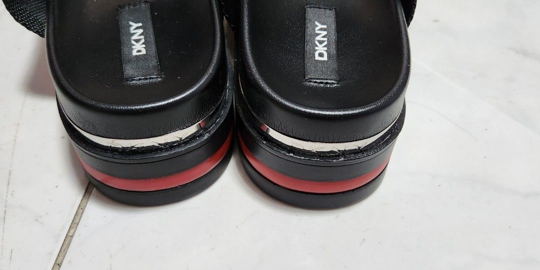 DKNY SANDAL SLIDES, Women's Fashion, Footwear, Sandals on Carousell