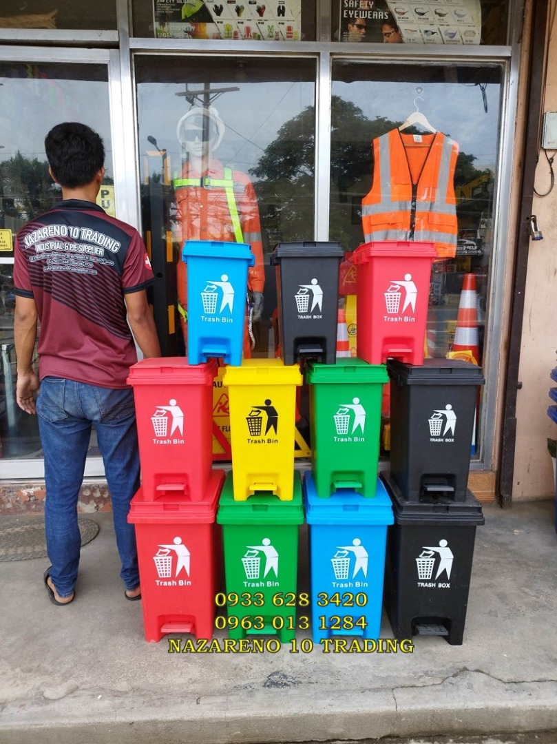 DUST bin With foot pedal trash bin on Carousell