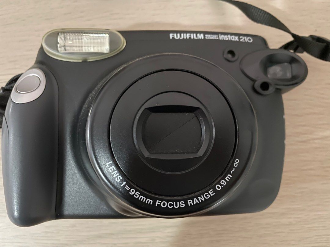 FUJIFILM INSTAX WIDE 210, Photography, Cameras on Carousell