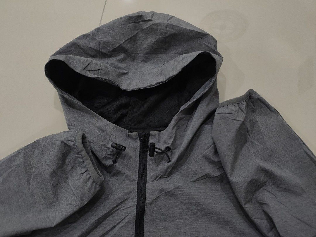 GU WINDBREAKER JACKET GREY, Men's Fashion, Coats, Jackets and Outerwear ...