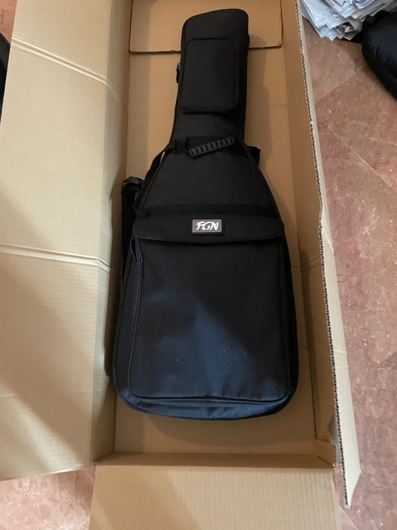 Guitar shipping box, Hobbies & Toys, Music & Media, Music Accessories ...