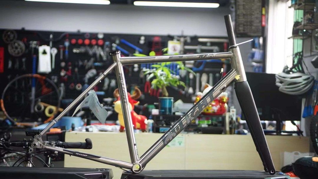 Hi Light titanium gravel road frame R7CX, Sports Equipment, Bicycles ...