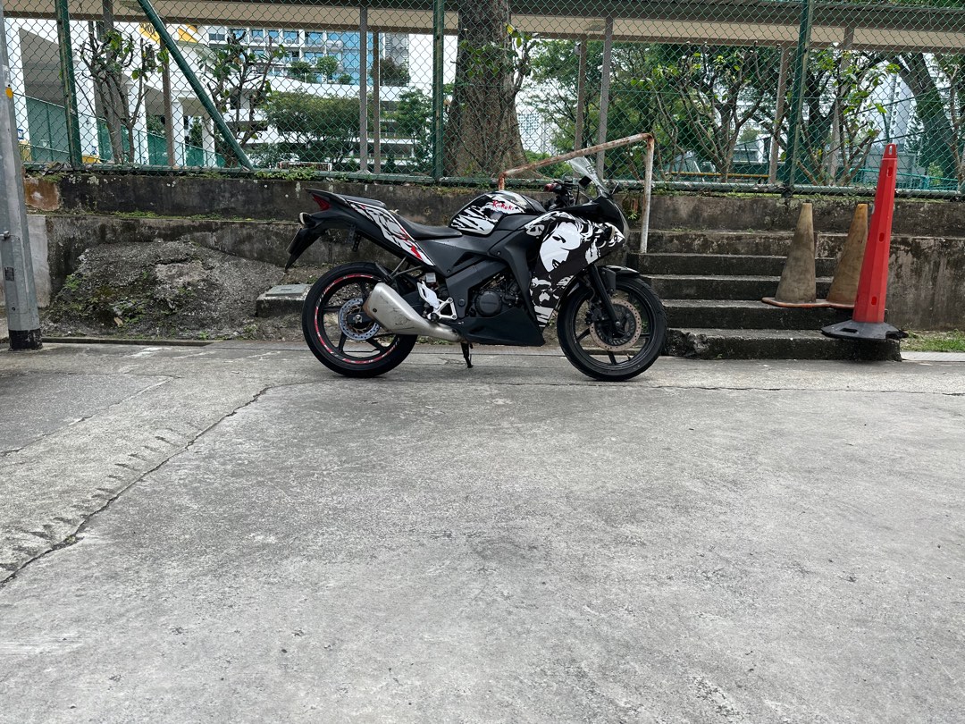 Honda CBR150R, Motorcycles, Motorcycles for Sale, Class 2B on Carousell