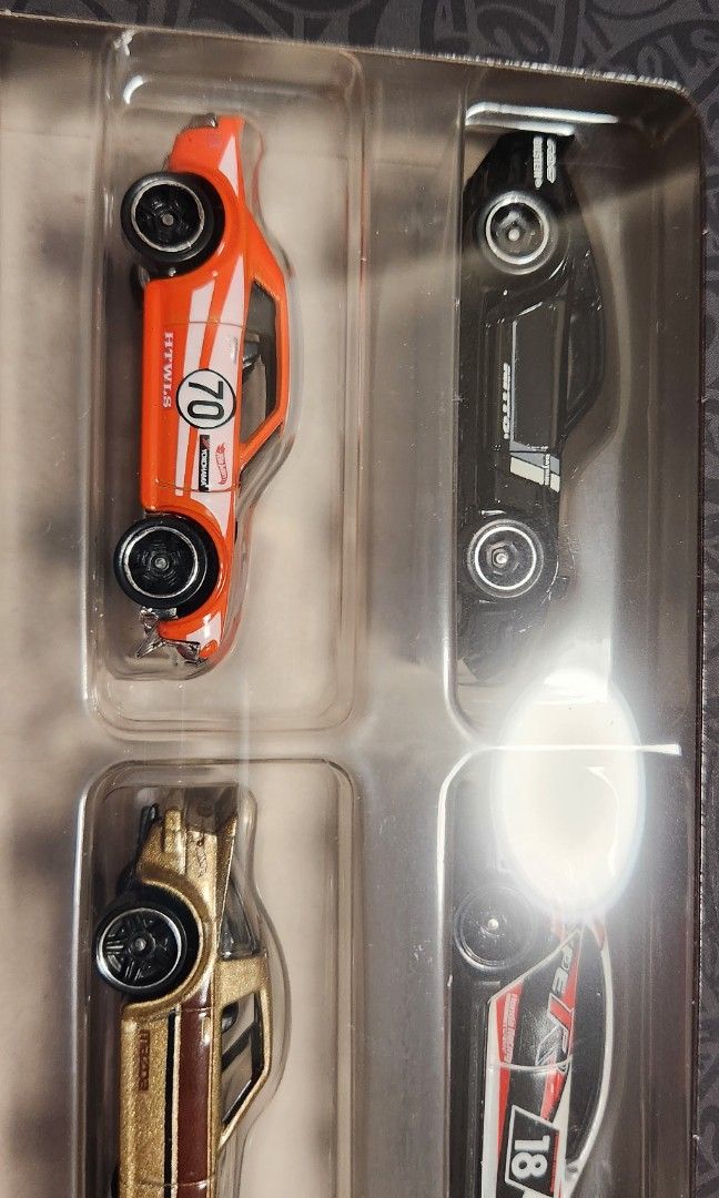 Hot Wheels 6 Pack Custom Datsun 240z, 2018 Honda Civic Type R, '70 ...
