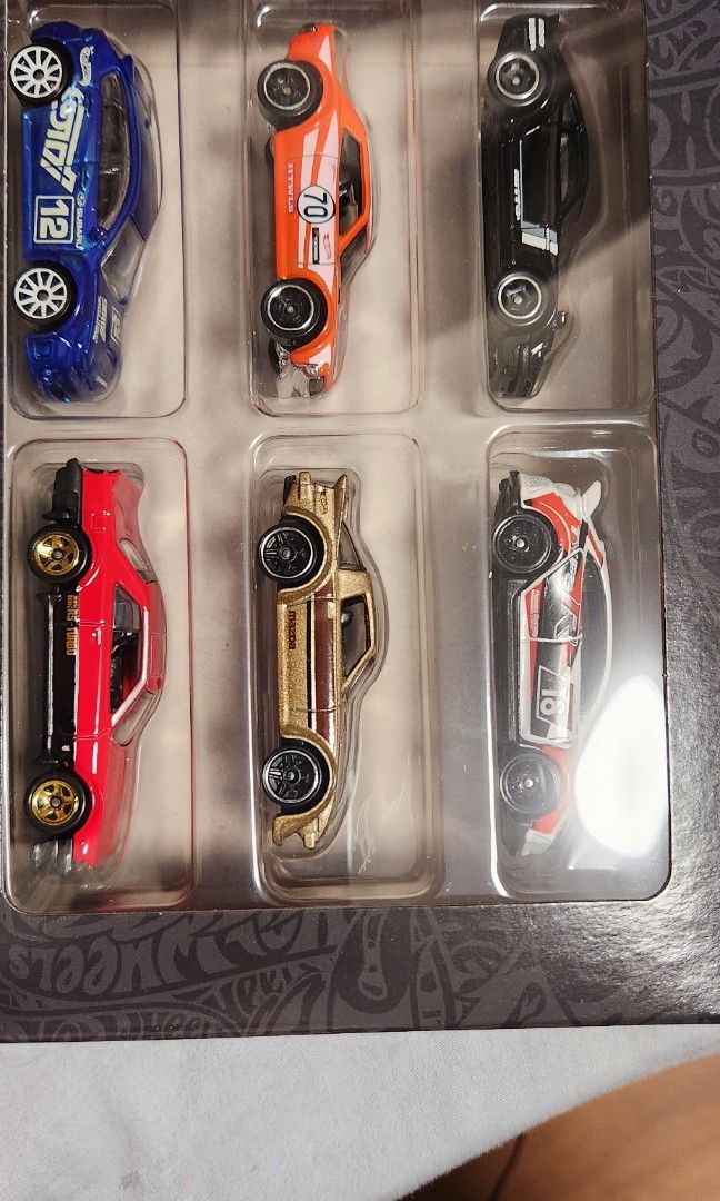 Hot Wheels 6 Pack Custom Datsun 240z, 2018 Honda Civic Type R, '70 ...