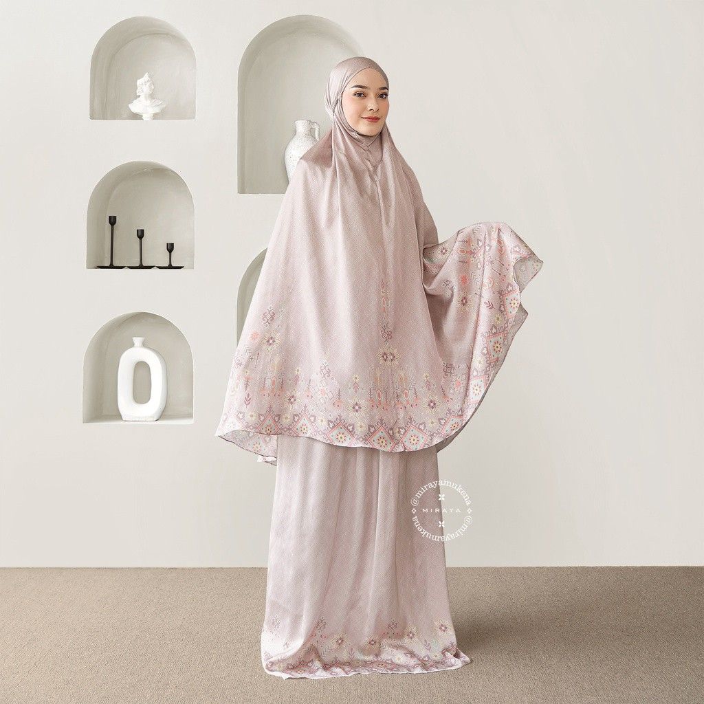 Satin Silk Telekung, Women's Fashion, Muslimah Fashion, Prayer Sets on ...