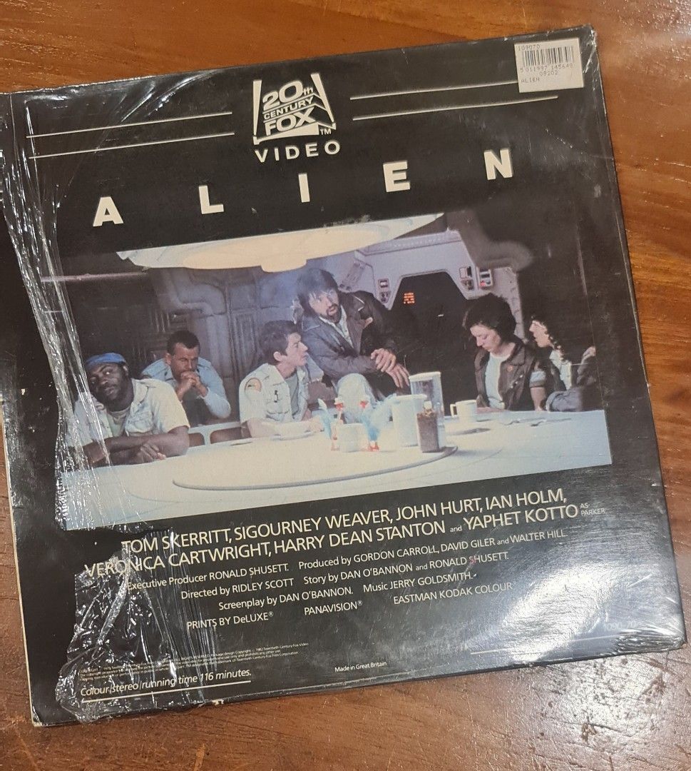 Laser disc Movie: Alien, Musik & Media, CD, DVD & Lainnya di Carousell