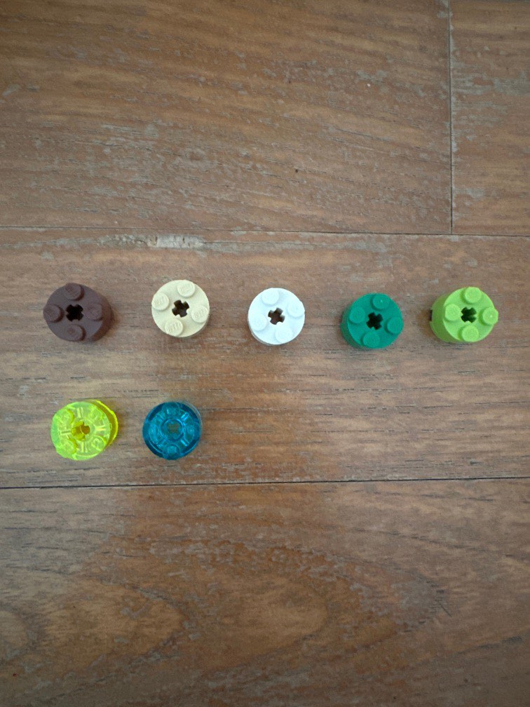 Lego round pieces, Hobbies & Toys, Toys & Games on Carousell