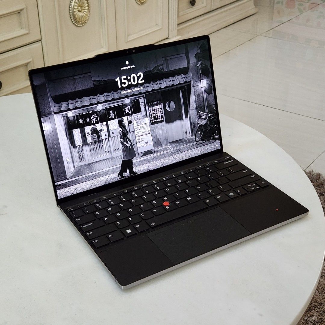 Lenovo ThinkPad Z13 AMD Ryzen 7 16GB OLED Touch garansi no XPS Spectre ...