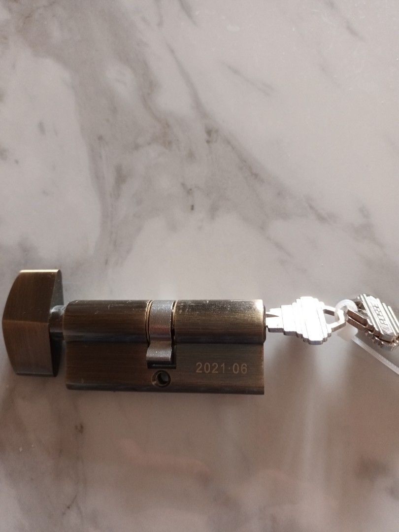 Lock Set with 3 keys, Furniture & Home Living, Security & Locks, Locks ...