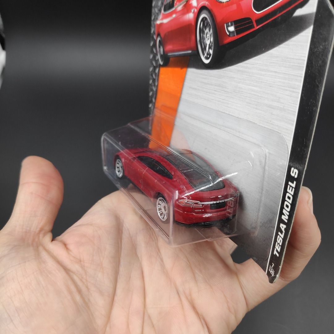 Matchbox Tesla Model S, Hobbies & Toys, Toys & Games on Carousell