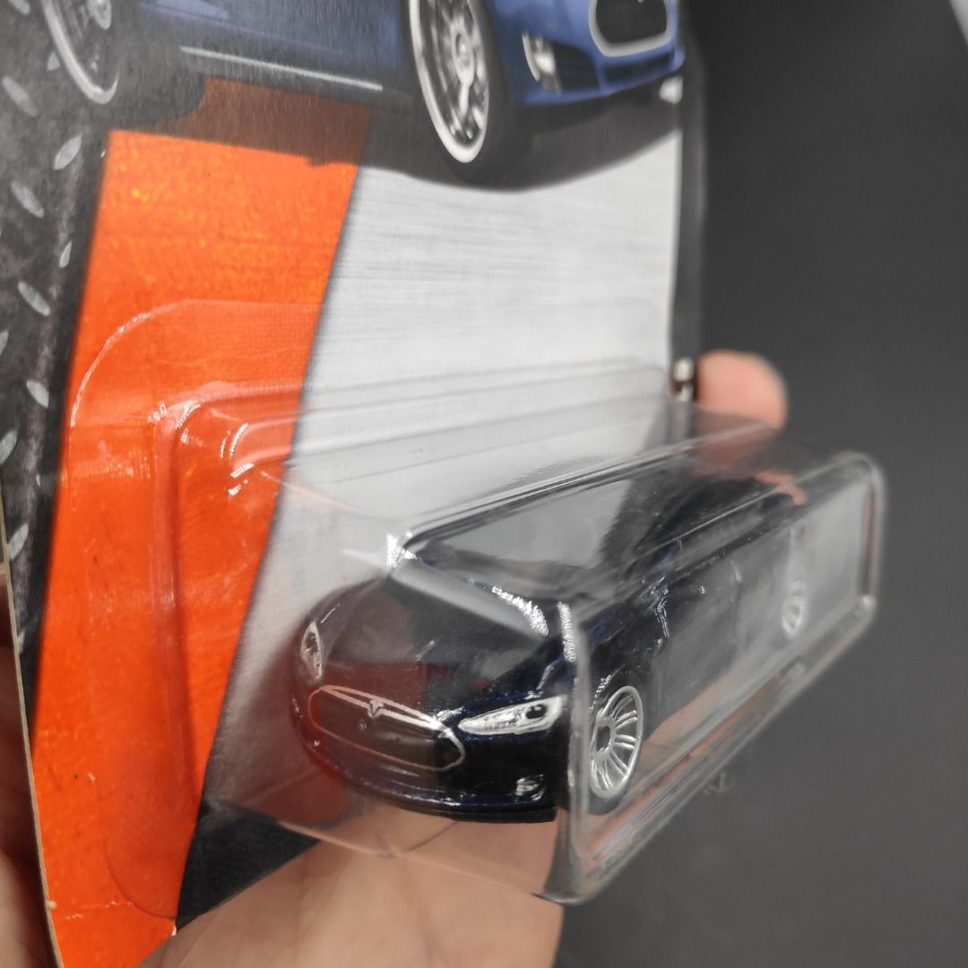 Matchbox Tesla Model S, Hobbies & Toys, Toys & Games on Carousell
