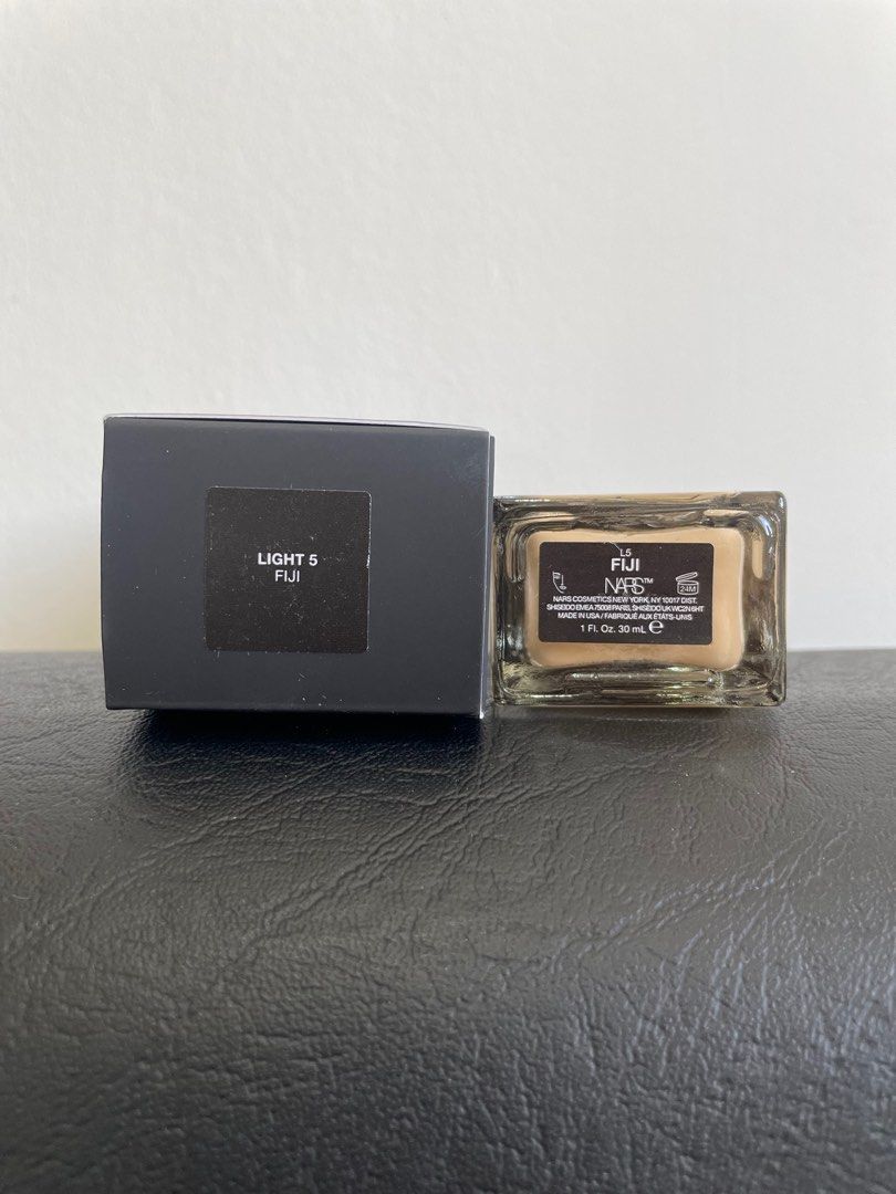 NARS Light Reflecting Liquid Foundation FIJI Light 5 on Carousell