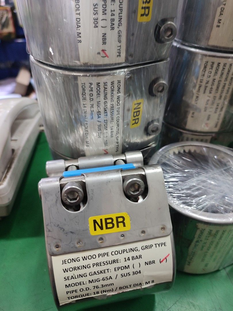 NBR pipe coupling grip type, Everything Else on Carousell