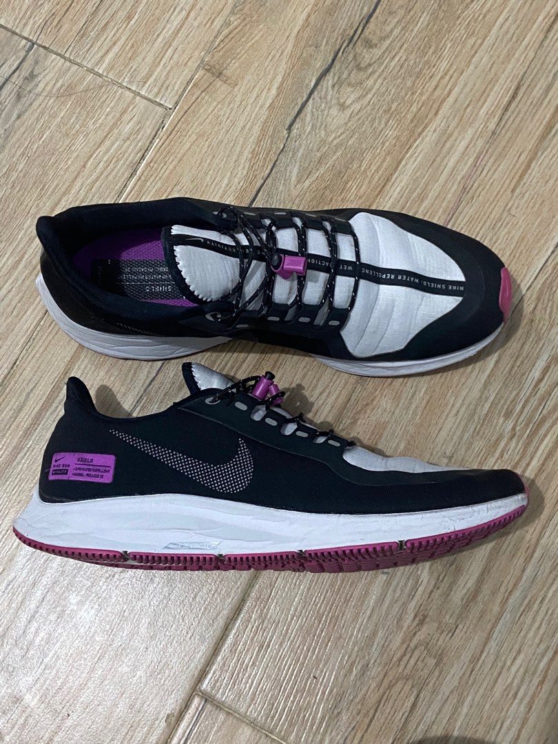 Nike Run Utility on Carousell