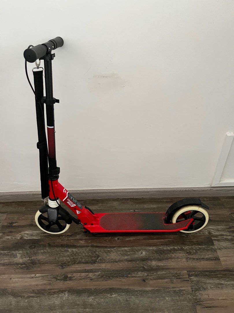 Oxelo Mid 9 Red Kickscooter, Sports Equipment, Sports & Games, Skates ...