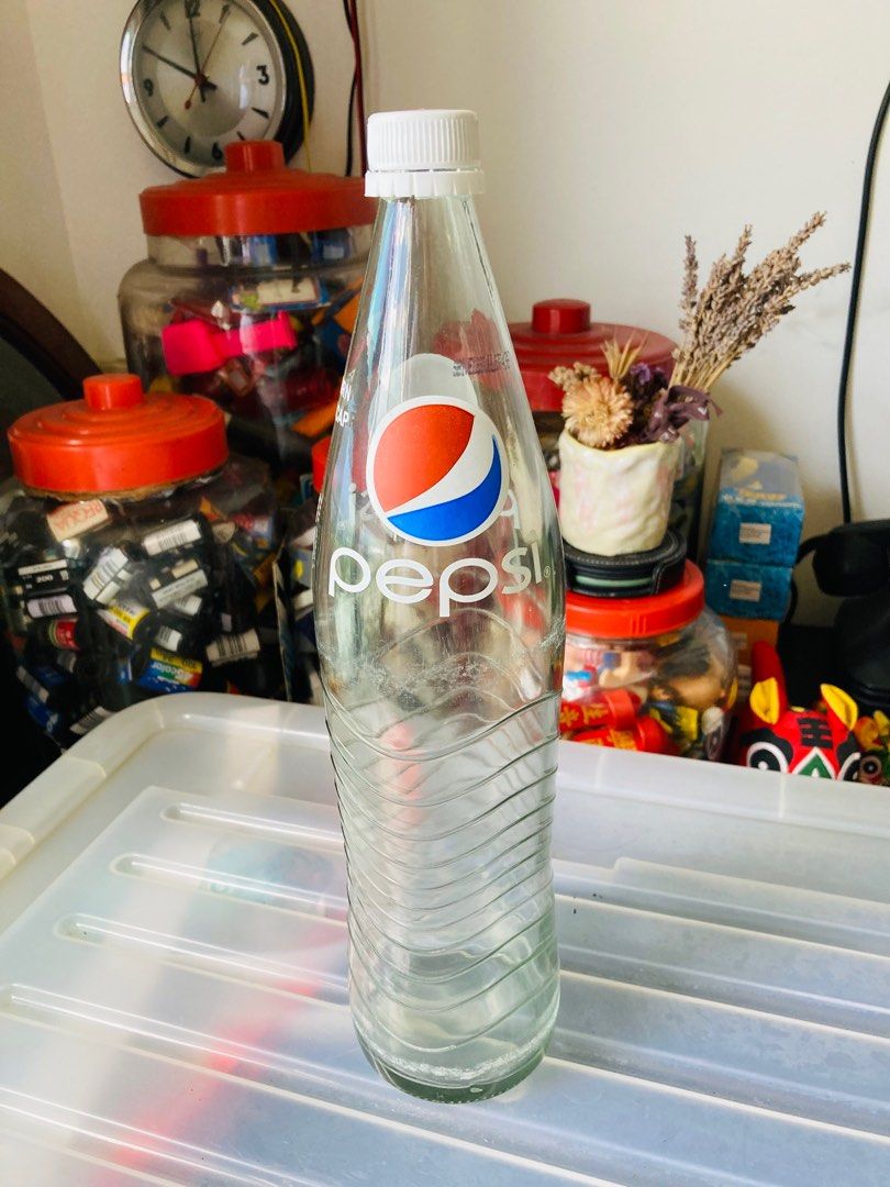 Pepsi bottle 1L, Hobbies & Toys, Memorabilia & Collectibles, Vintage ...
