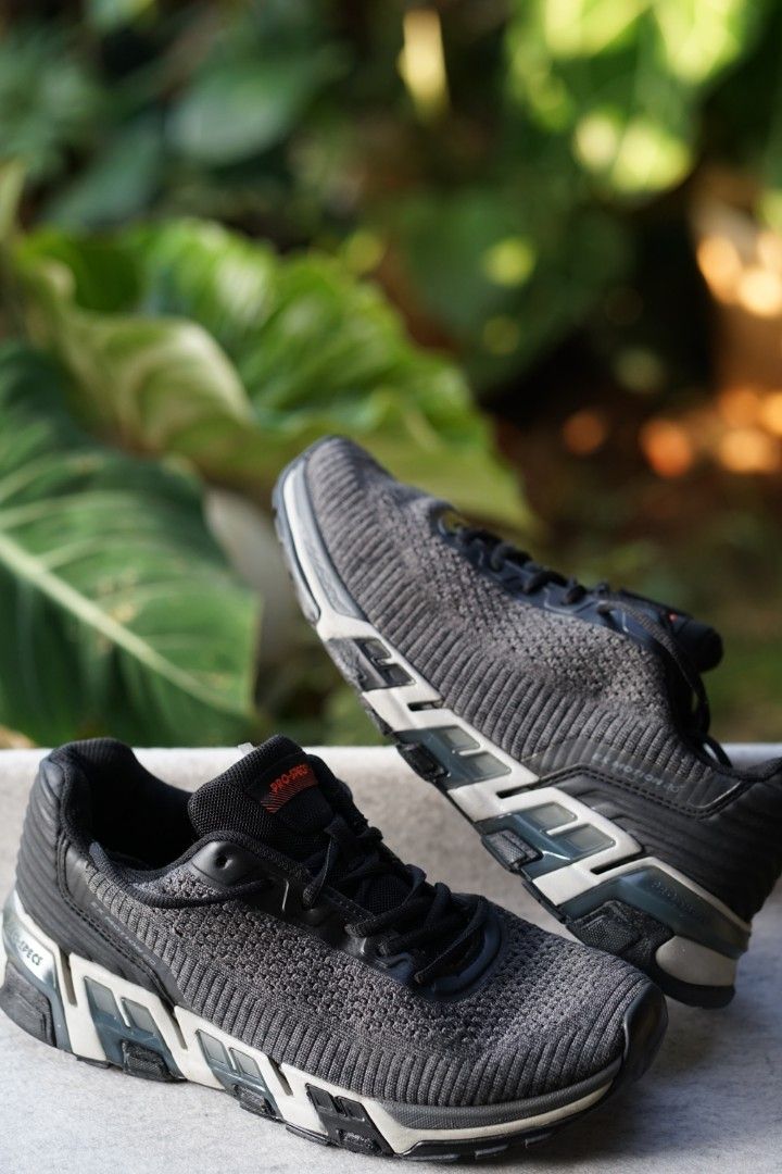 PRO SPECS EX MOTION 101, Fesyen Pria, Sepatu , Sneakers di Carousell