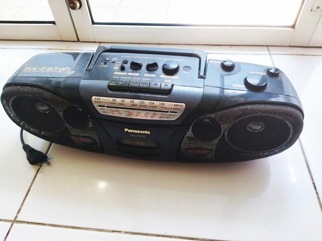 Radio Tape Panasonic Kapsul Jadul Vintage, Elektronik, Lainnya di Carousell