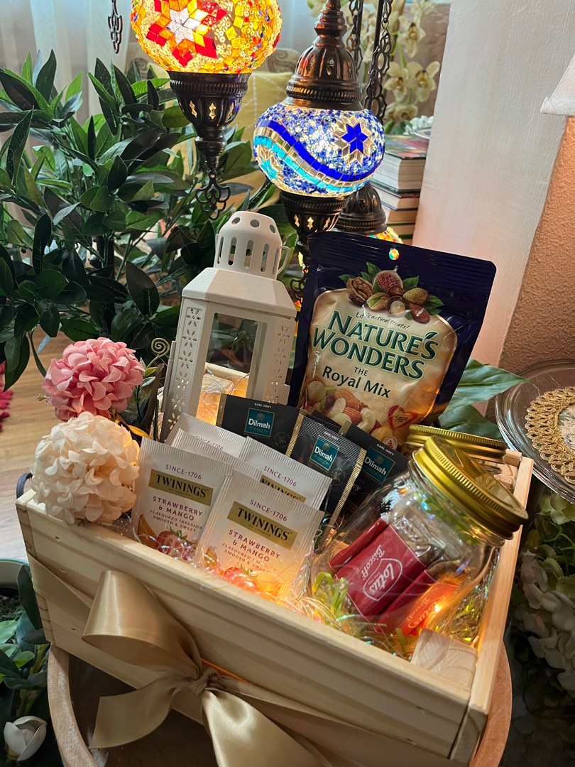Ramadan Gift Set, Food & Drinks, Gift Baskets & Hampers on Carousell