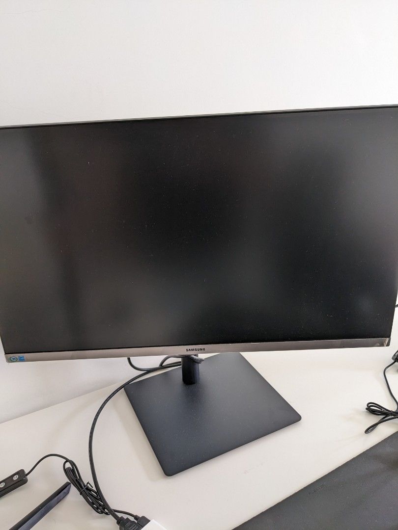 Samsung 27 inch monitor height adjustable, Computers & Tech, Parts ...