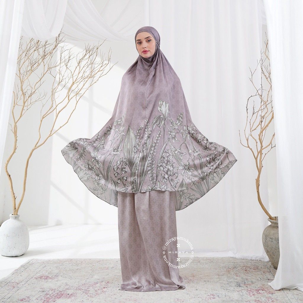 Miraya Satin Silk Telekung, Women's Fashion, Muslimah Fashion, Prayer ...