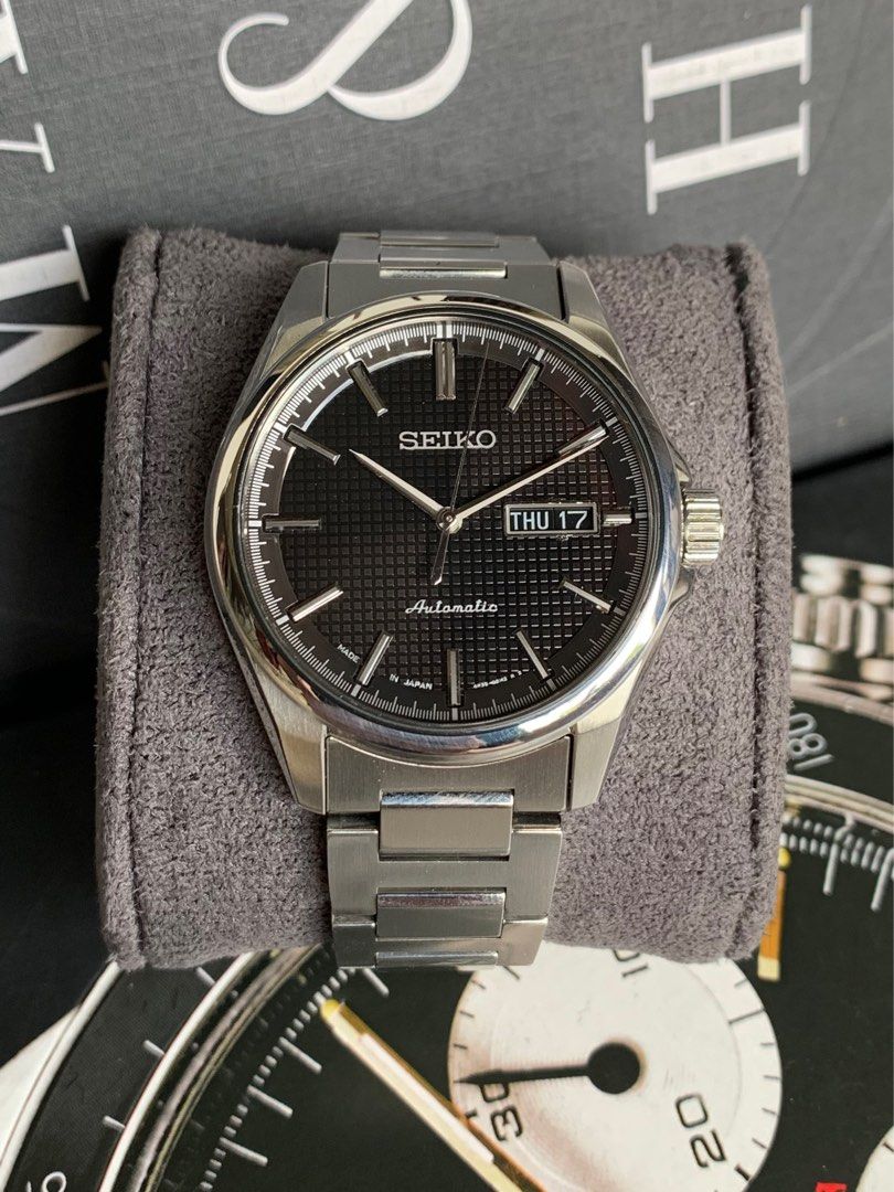 Seiko Presage Waffle Dial SRP467, Men's Fashion, Watches & Accessories ...