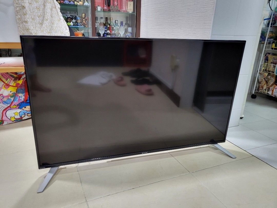 Sharp 45 inch, TV & Home Appliances, TV & Entertainment, TV on Carousell