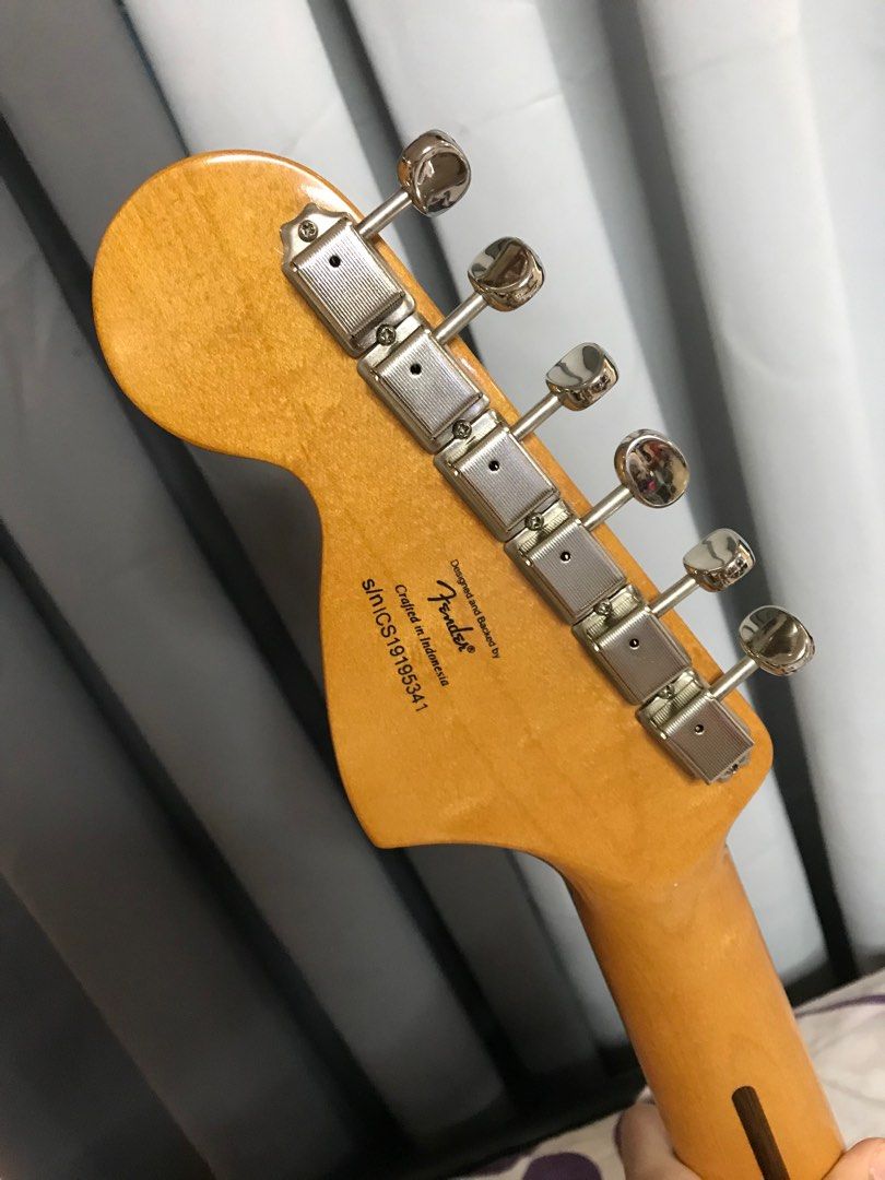 Squier Classic Vibe 70s Stratocaster, Hobbies & Toys, Music & Media ...