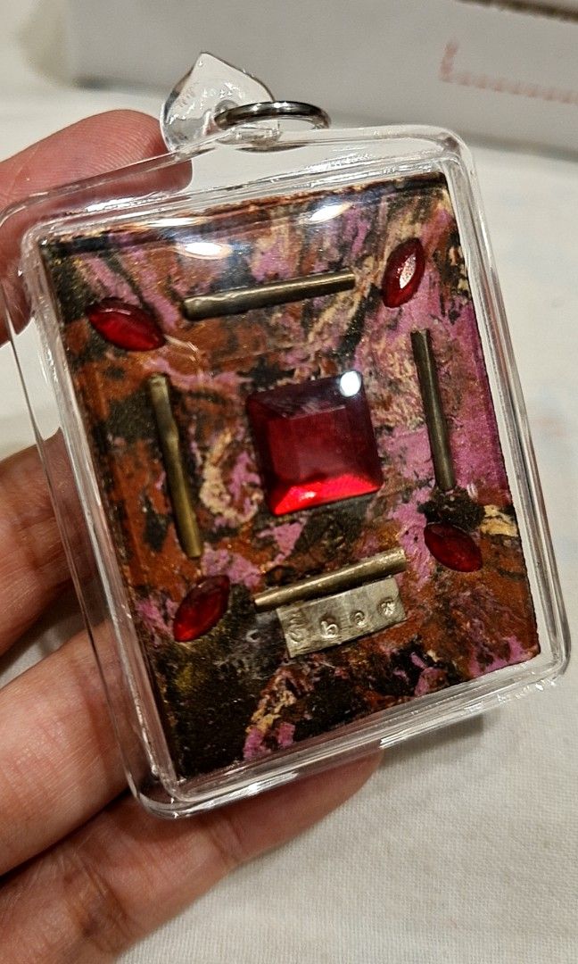 Thai amulet sur phuying saming naree Aj Pai., Hobbies & Toys ...