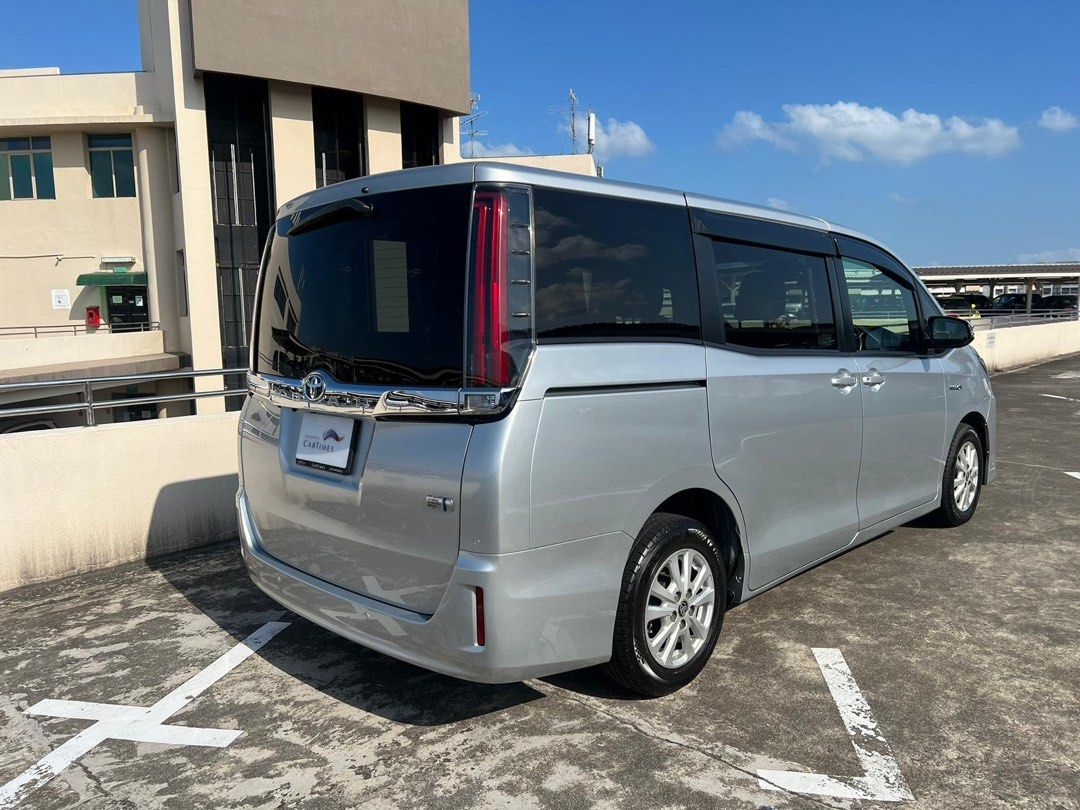Toyota Noah Hybrid 1.8X CVT Auto, Cars, Used Cars on Carousell