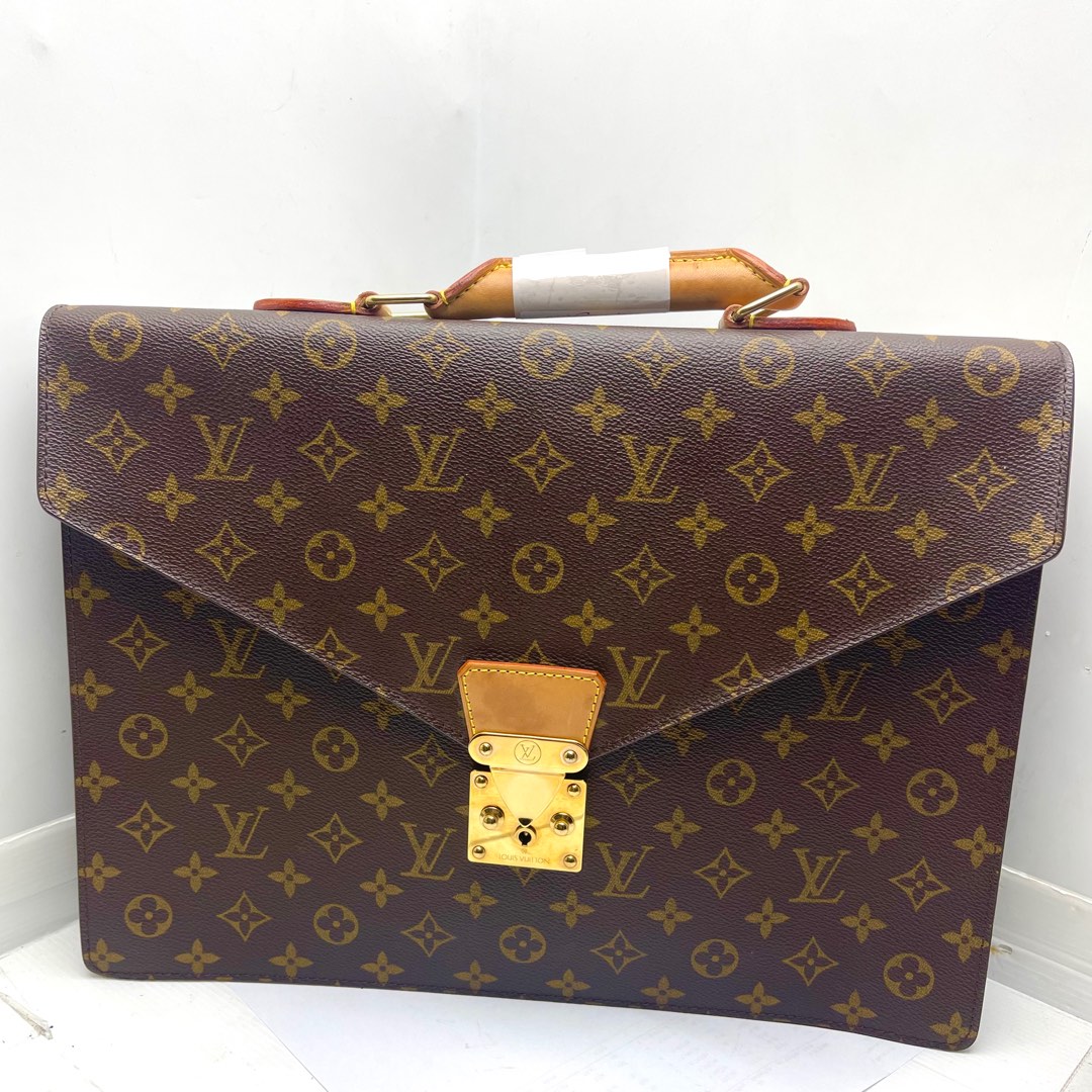 TP-LOUIS VUITTON Document Briefcase With Key, Men's Fashion, Bags ...