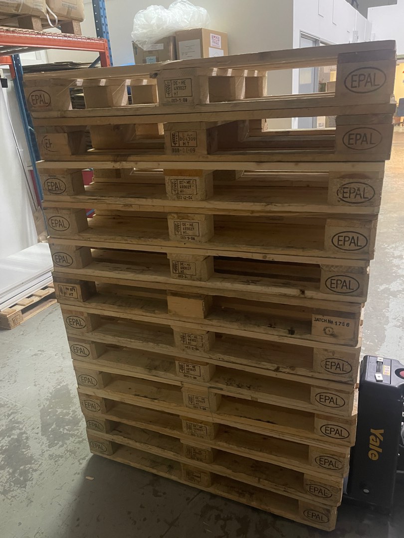 Used strong and durable pallets for sale, Furniture & Home Living, Home ...
