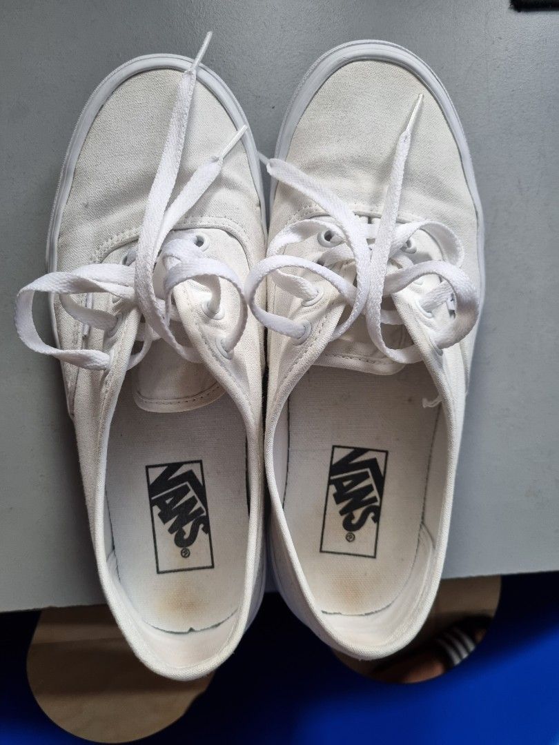 Vans all white, Women's Fashion, Footwear, Sneakers on Carousell