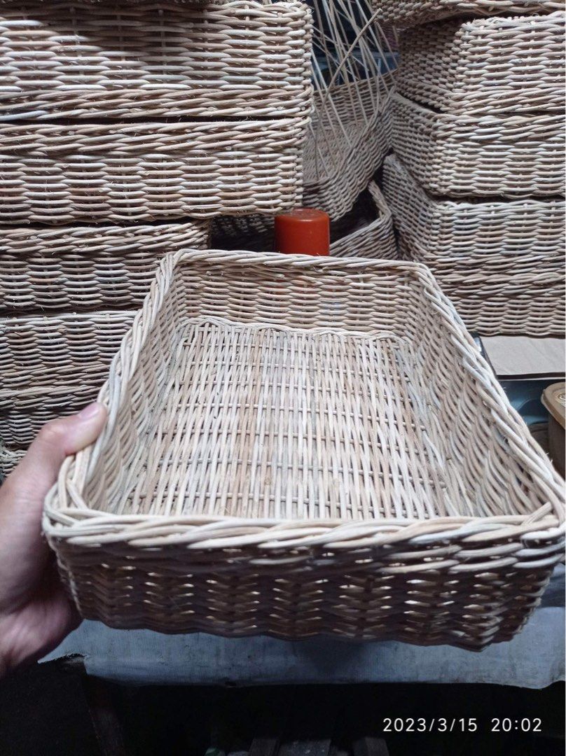 Wicker Basket / food tray on Carousell