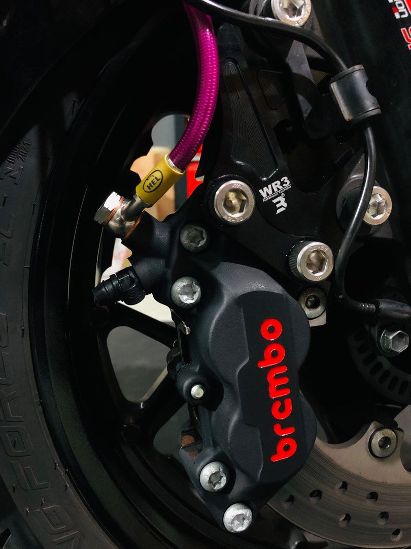 Yamaha Xmax 300 Brembo x HEL Full Package, Motorcycles, Motorcycle ...