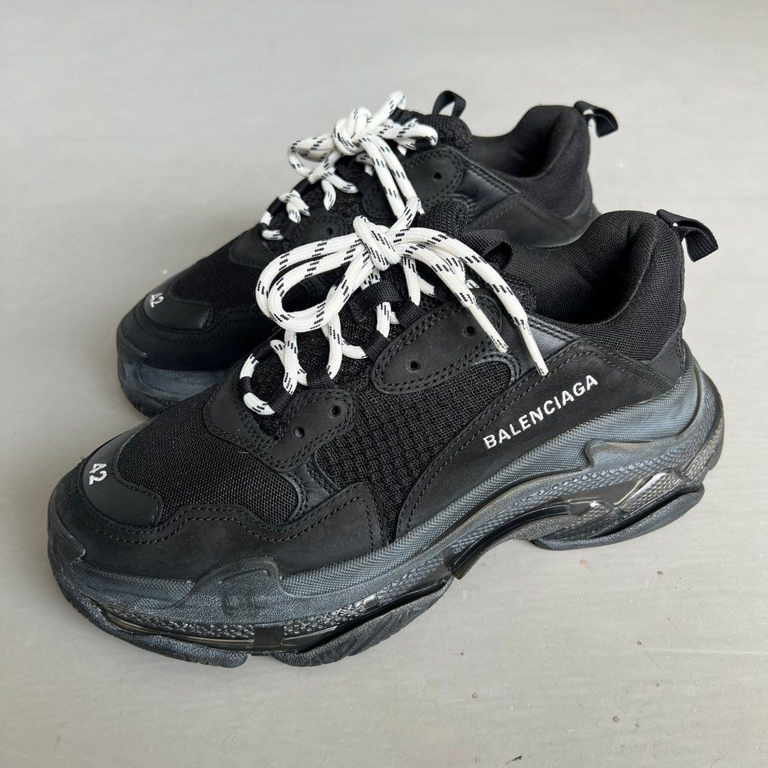 Balenciaga Triple S, Men's Fashion, Footwear, Sneakers on Carousell