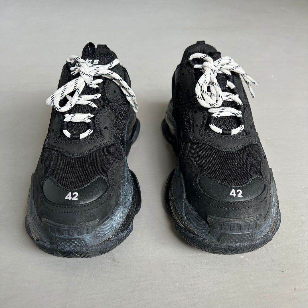 Balenciaga Triple S, Men's Fashion, Footwear, Sneakers on Carousell