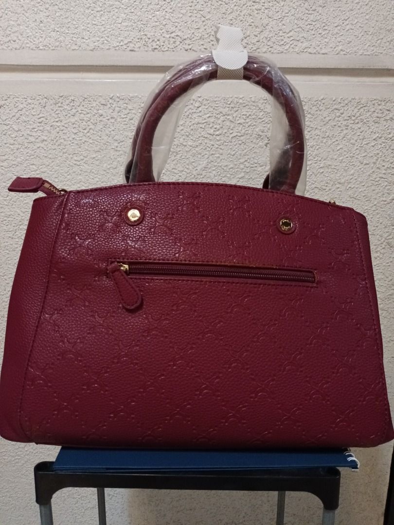 Brand new Capacci Bag with freebie!!! on Carousell