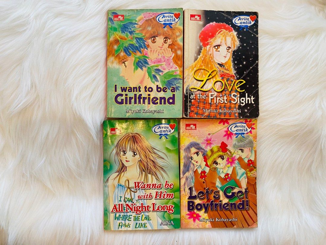 Buku Komik Serial Cantik, Buku & Alat Tulis, Komik dan Manga di Carousell