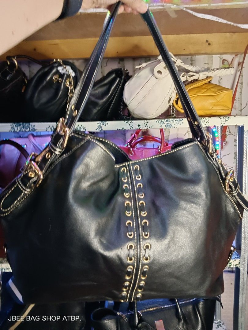 Capacci, Paul Franc and Pierre Cardin Shoulder Bag on Carousell