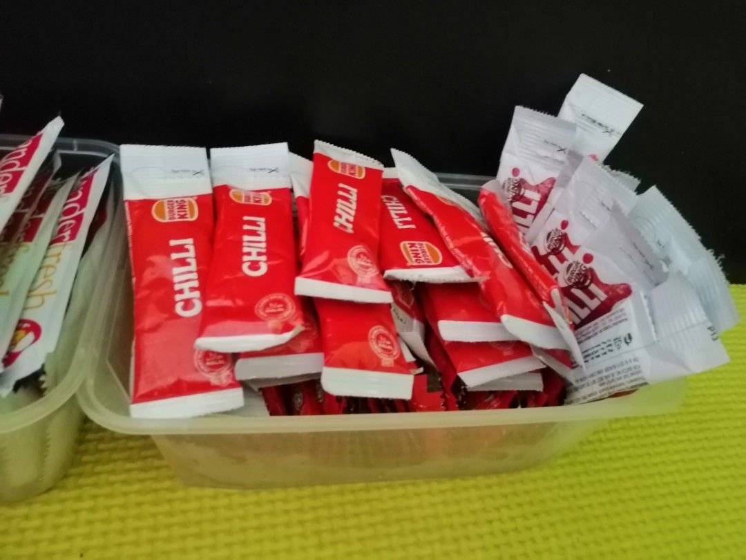Chilli & Ketchup Packets, Food & Drinks, Spice & Seasoning on Carousell