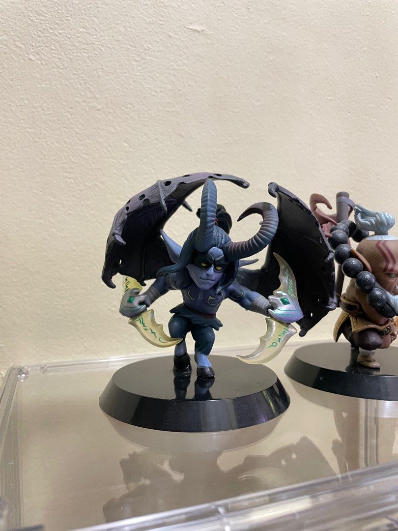 Dota Terrorblade & Juggernaut Figure, Hobbies & Toys, Toys & Games on ...