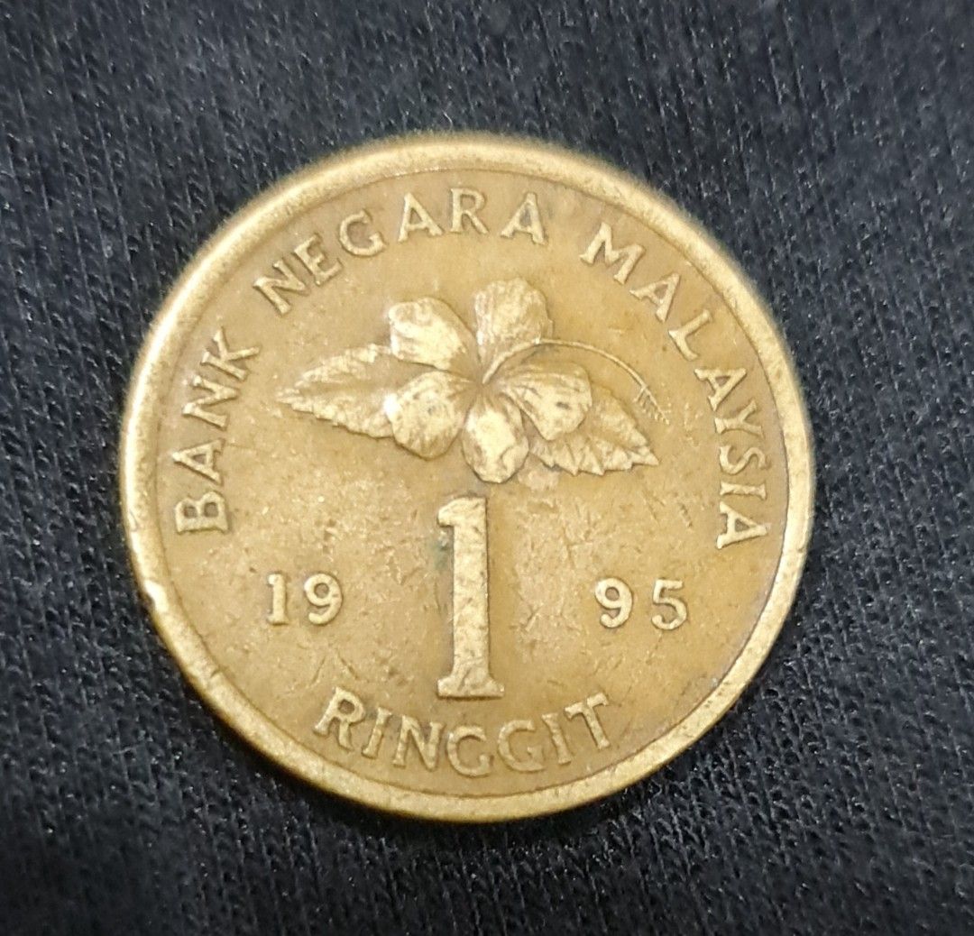 Duit RM1 Tahun 1995, Hobbies & Toys, Collectibles & Memorabilia ...