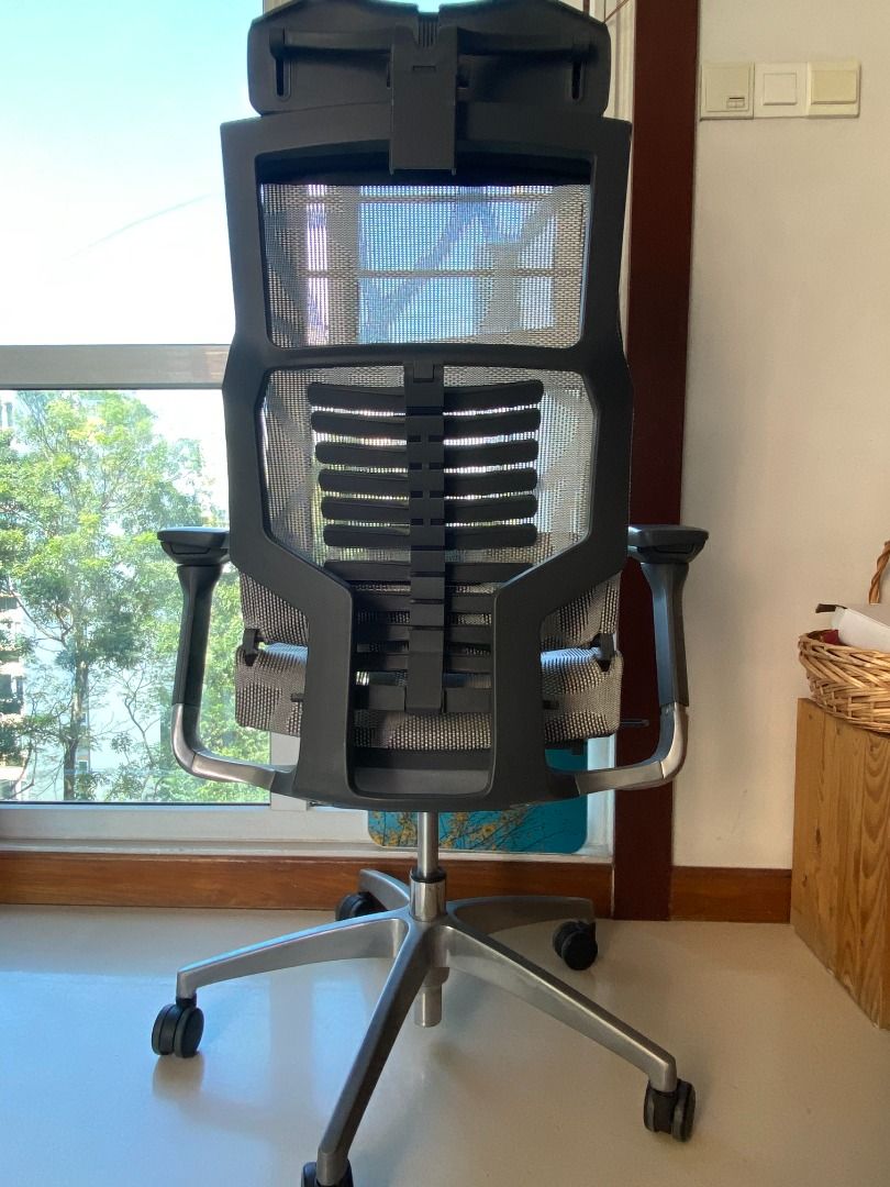 Ergonomic POFIT World Class Chair-White Mesh With Bluetooth included ...