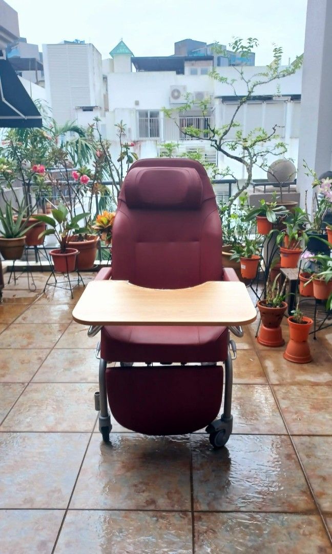 Geriatric chair, Health & Nutrition, Assistive & Rehabilatory Aids ...