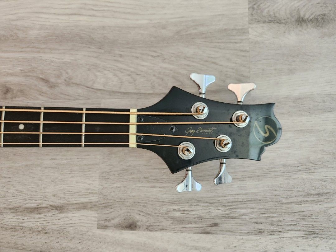 Gregg Bennett Acoustic Bass Spruce Top N/Mahog B/S, Hobbies & Toys ...